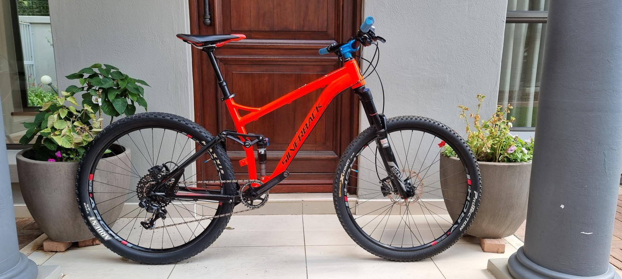 Silverback Slider 1 (L) | Dual Suspension Mountain Bikes | Bike Hub