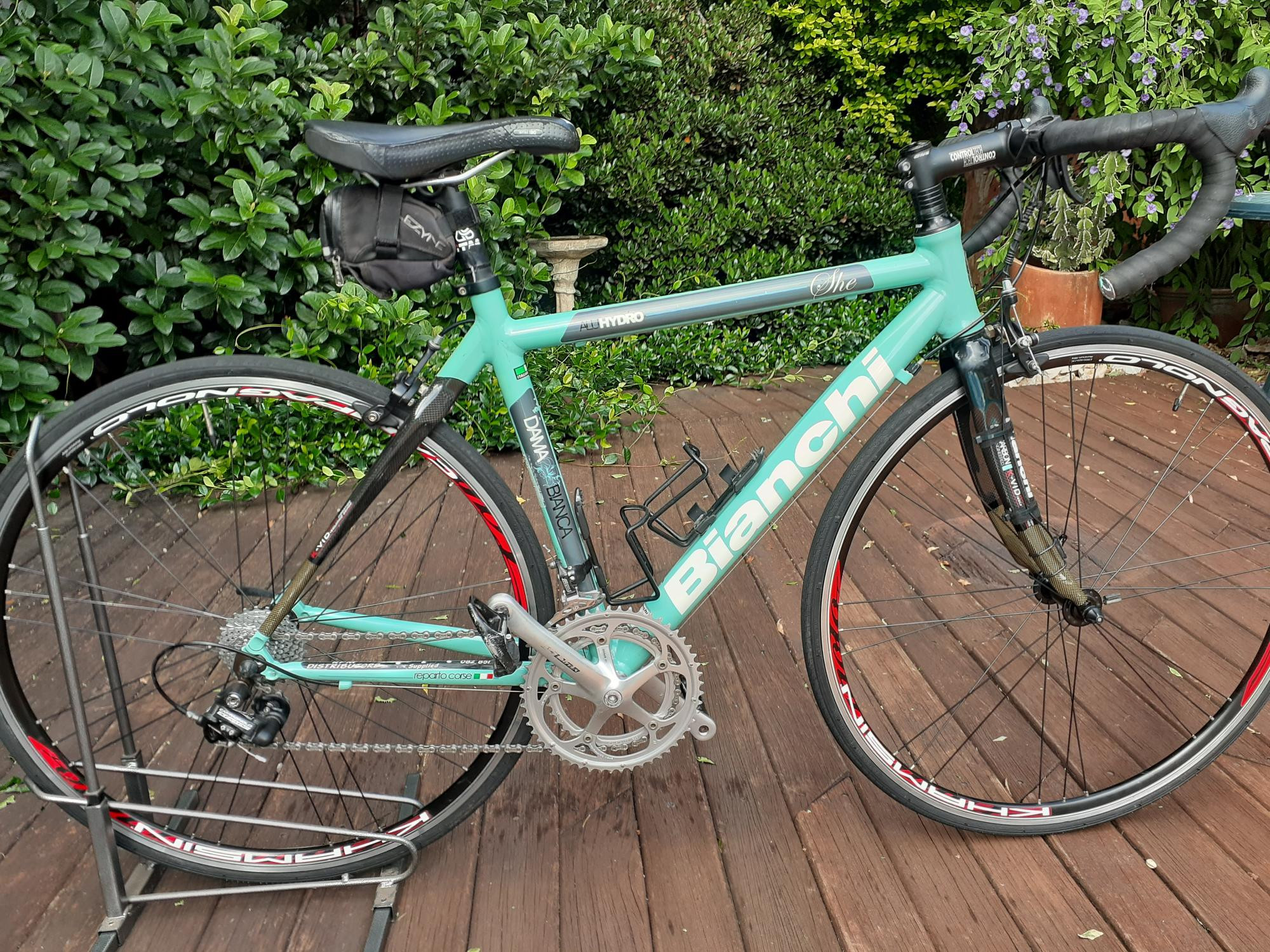 Bianchi Dama Bianca SHE | Road Bikes | Bike Hub