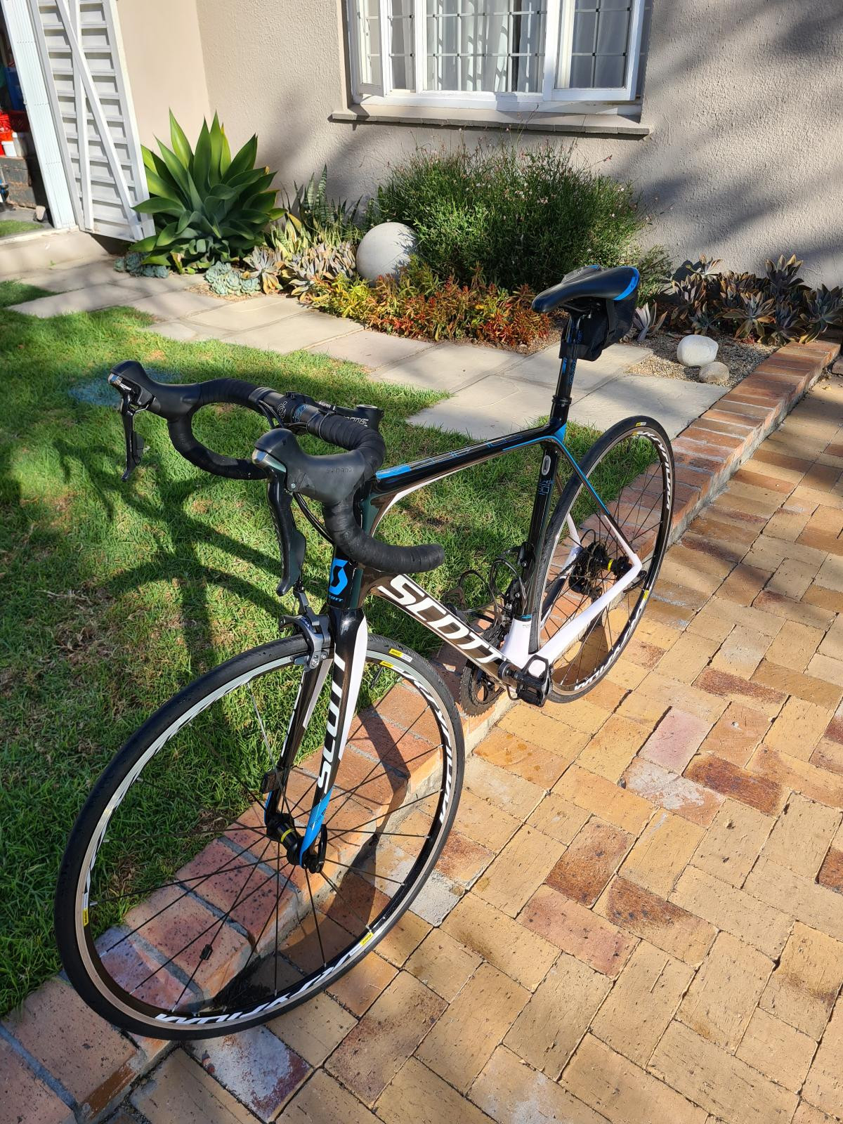 Scott Solace Ultegra kits | Road Bikes | Bike Hub