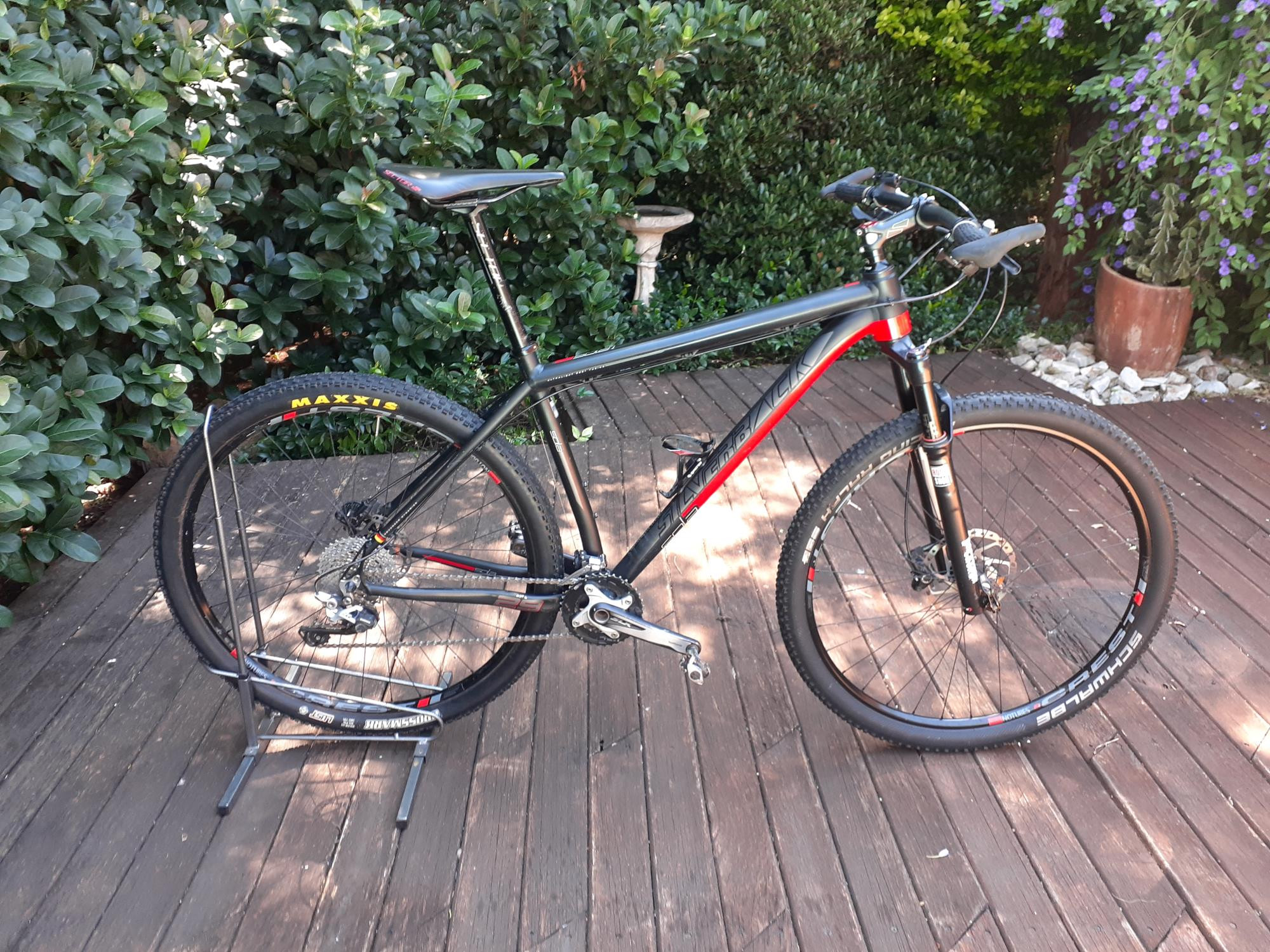 Silverback Sola 1 - *Large Frame* | Hardtail Mountain Bikes | Bike Hub