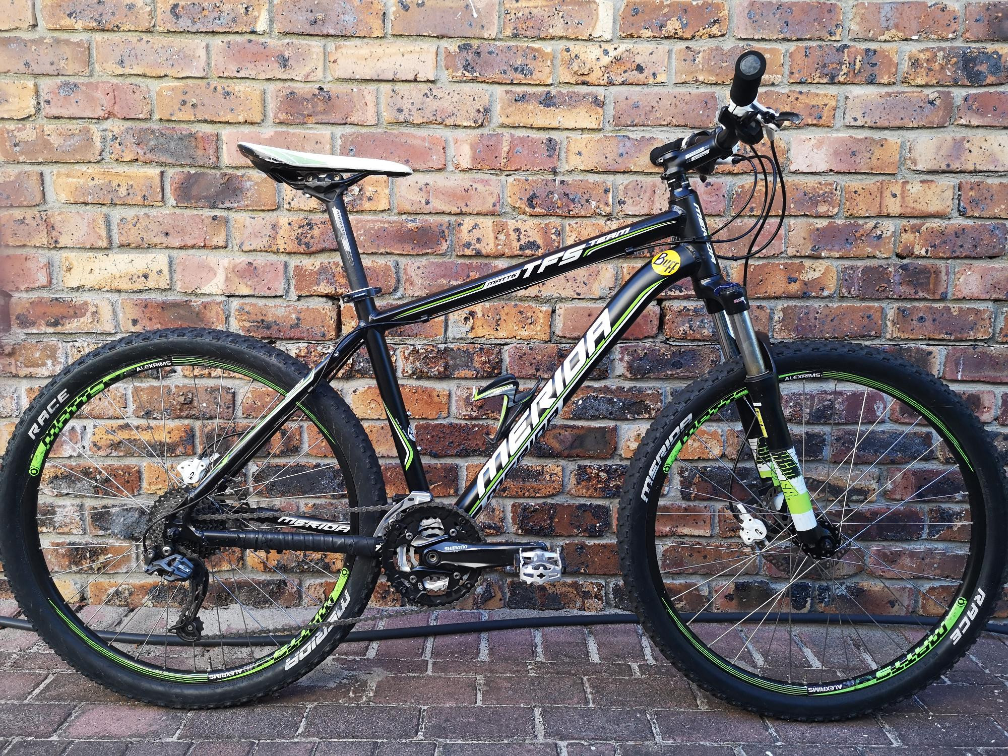 Merida Matts TFS 300 | Hardtail Mountain Bikes | Bike Hub