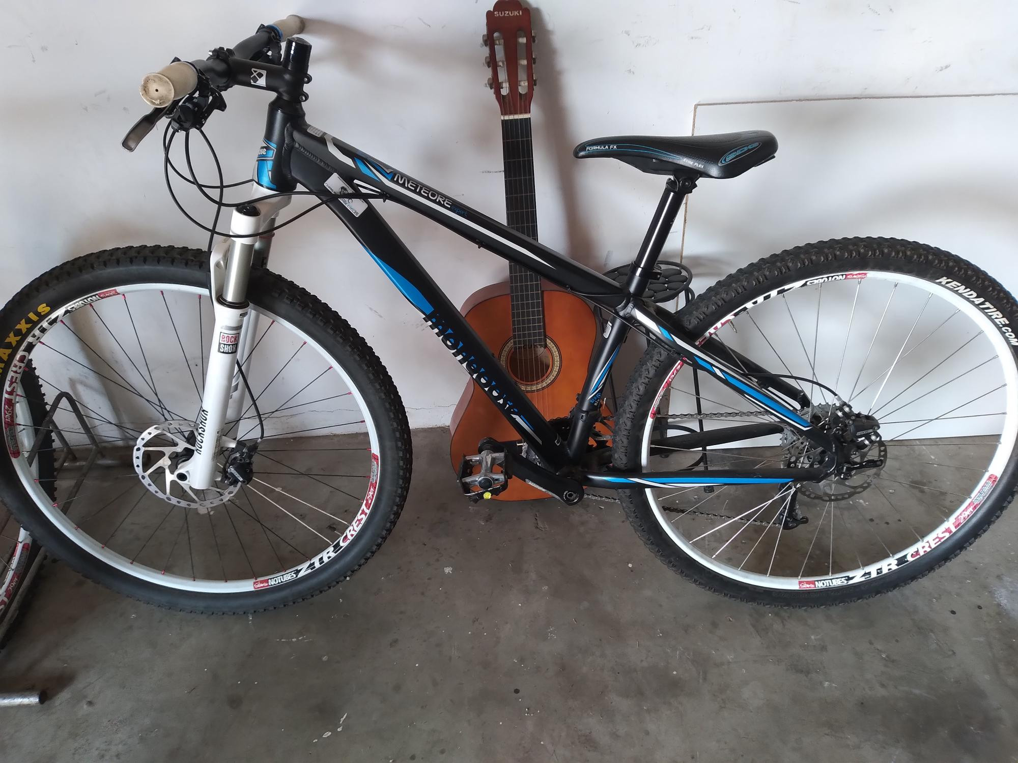 Mongoose Expert 29er | Hardtail Mountain Bikes | Bike Hub