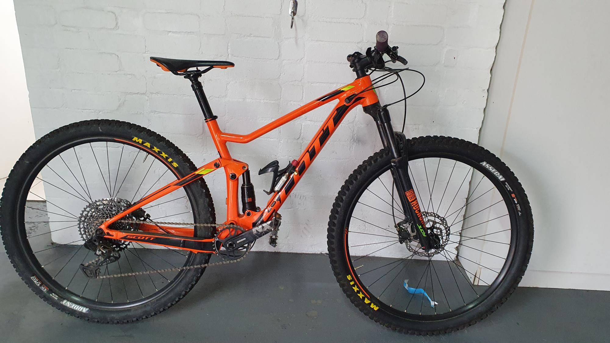 Scott Spark 960 - 2019 Medium | Dual Suspension Mountain Bikes | Bike Hub