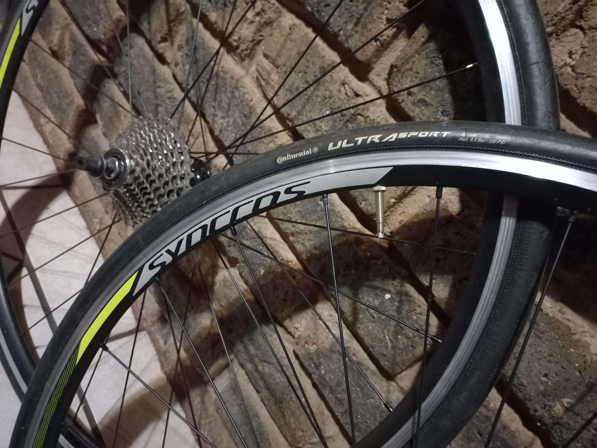 Syncros road bike wheelset Price drop | Road Bike Wheels | Bike Hub