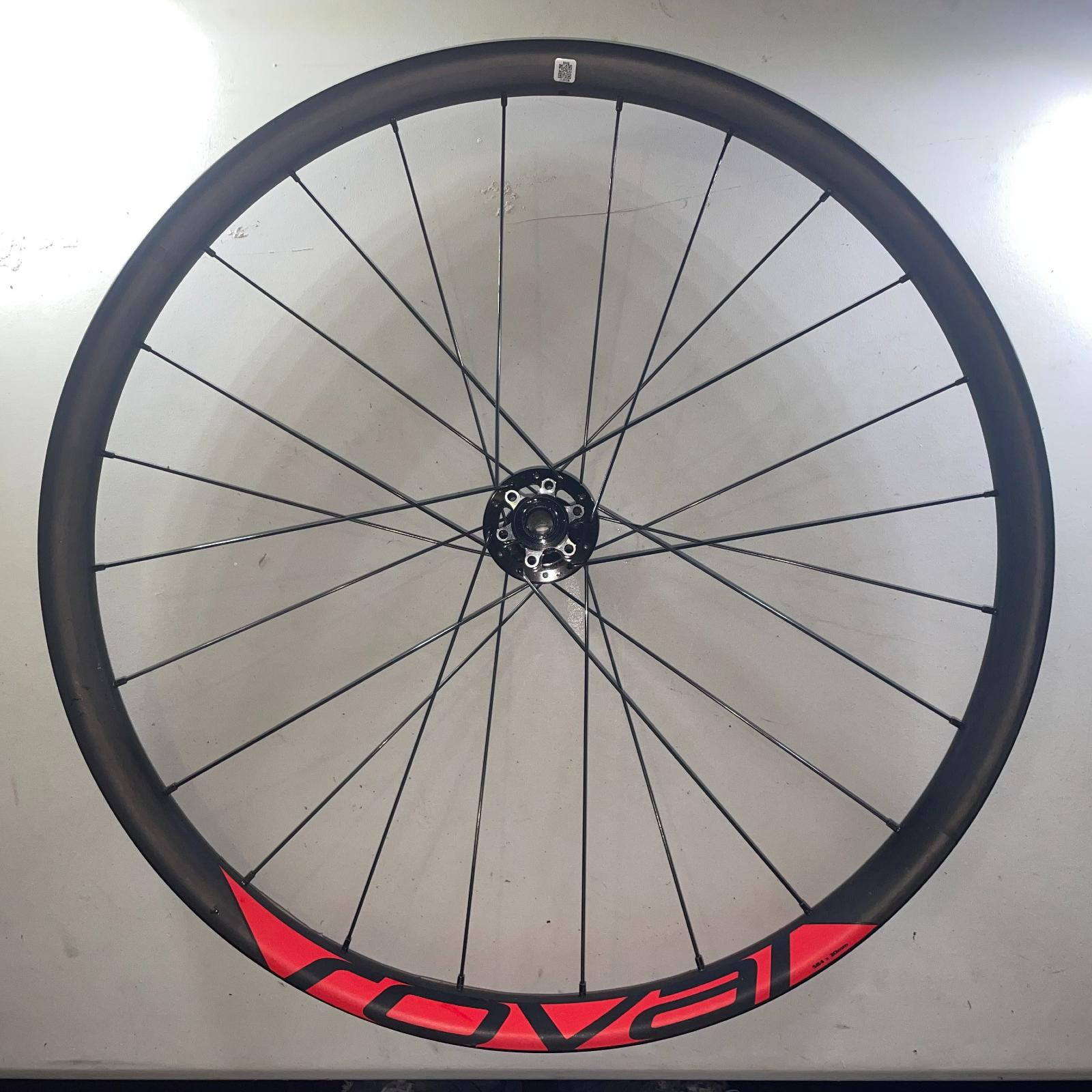 Roval Traverse 27.5 Carbon 148 | Bike Hub