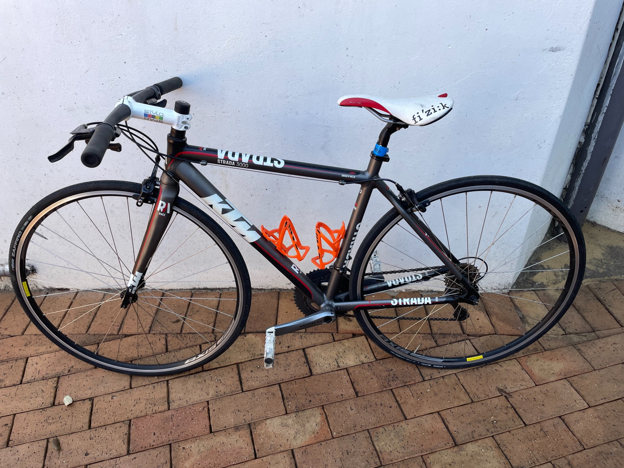 Ktm Strada 3000 | Road Bikes | Bike Hub