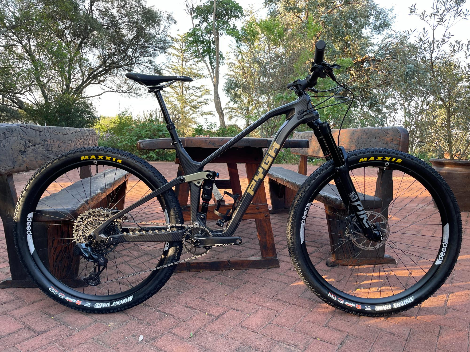 PYGA MOBU Medium | Dual Suspension Mountain Bikes | Bike Hub
