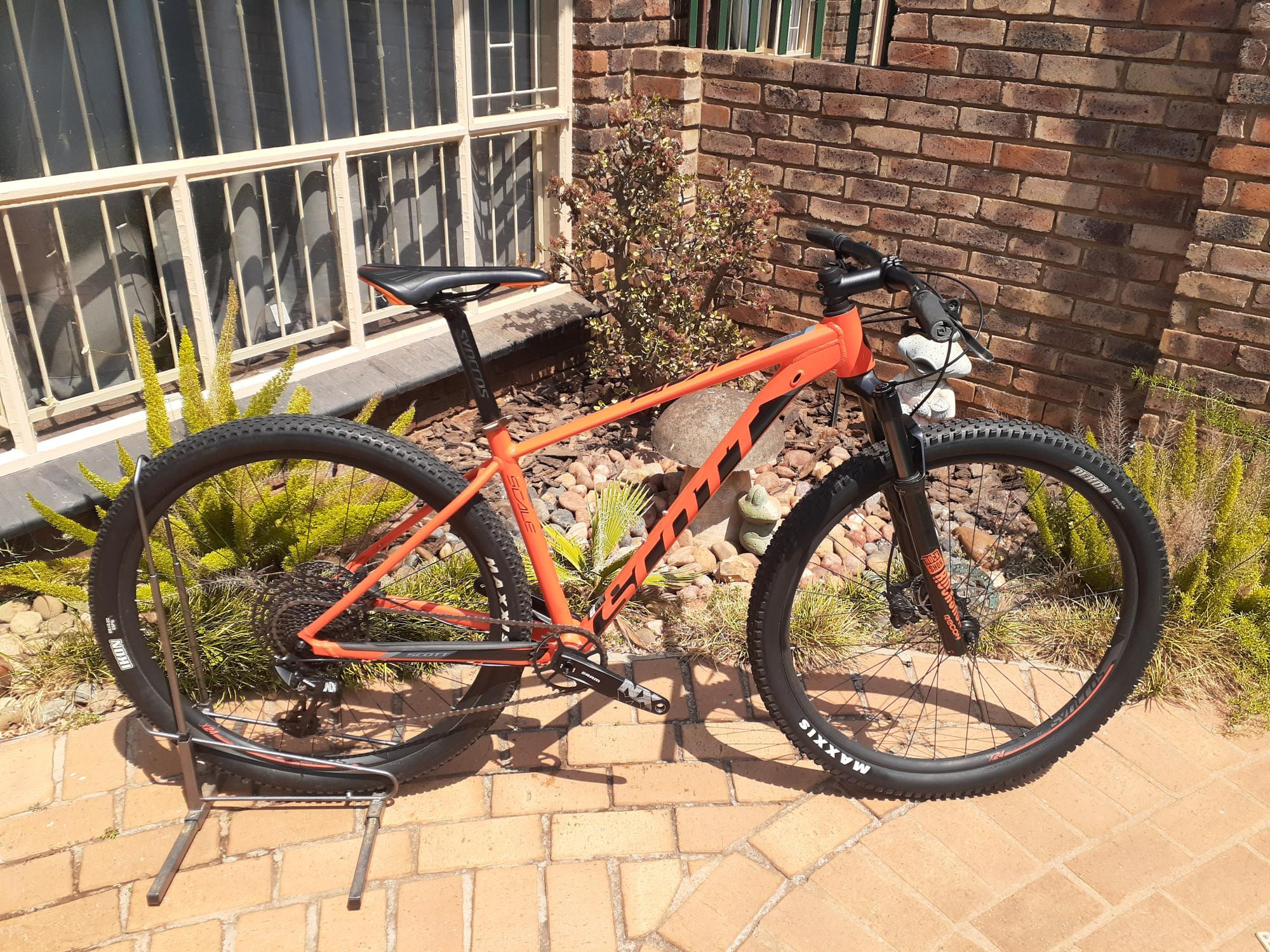 Scott Scale 960 - *Medium Frame* | Hardtail Mountain Bikes | Bike Hub