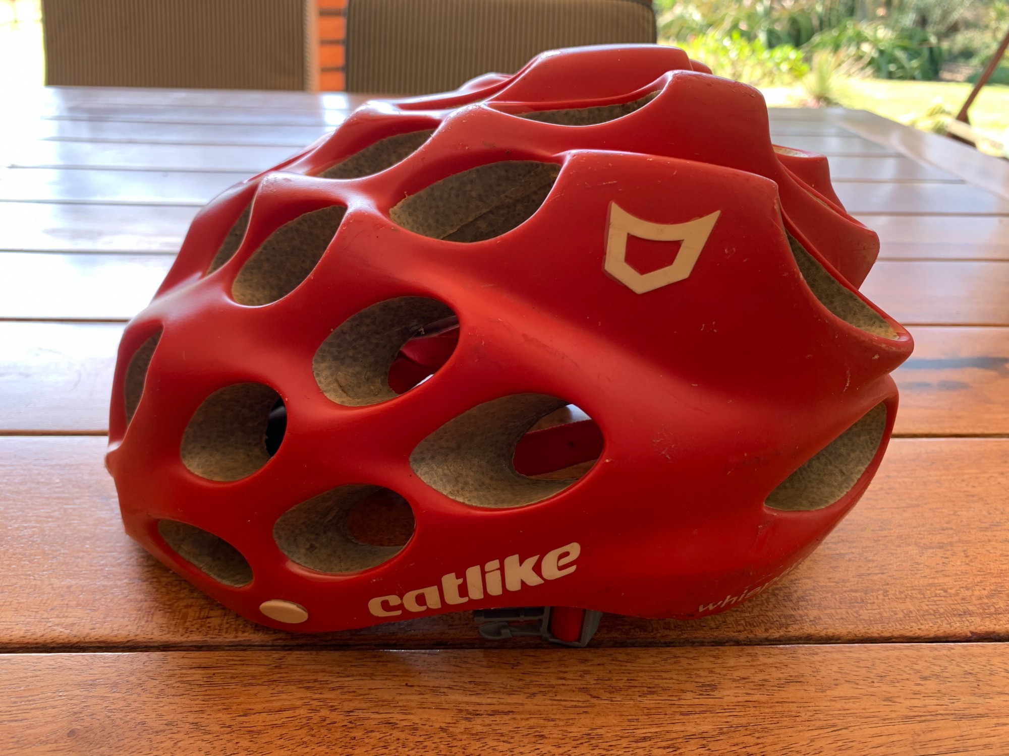 CATLIKE WHISPER Helmet | Helmets | Bike Hub