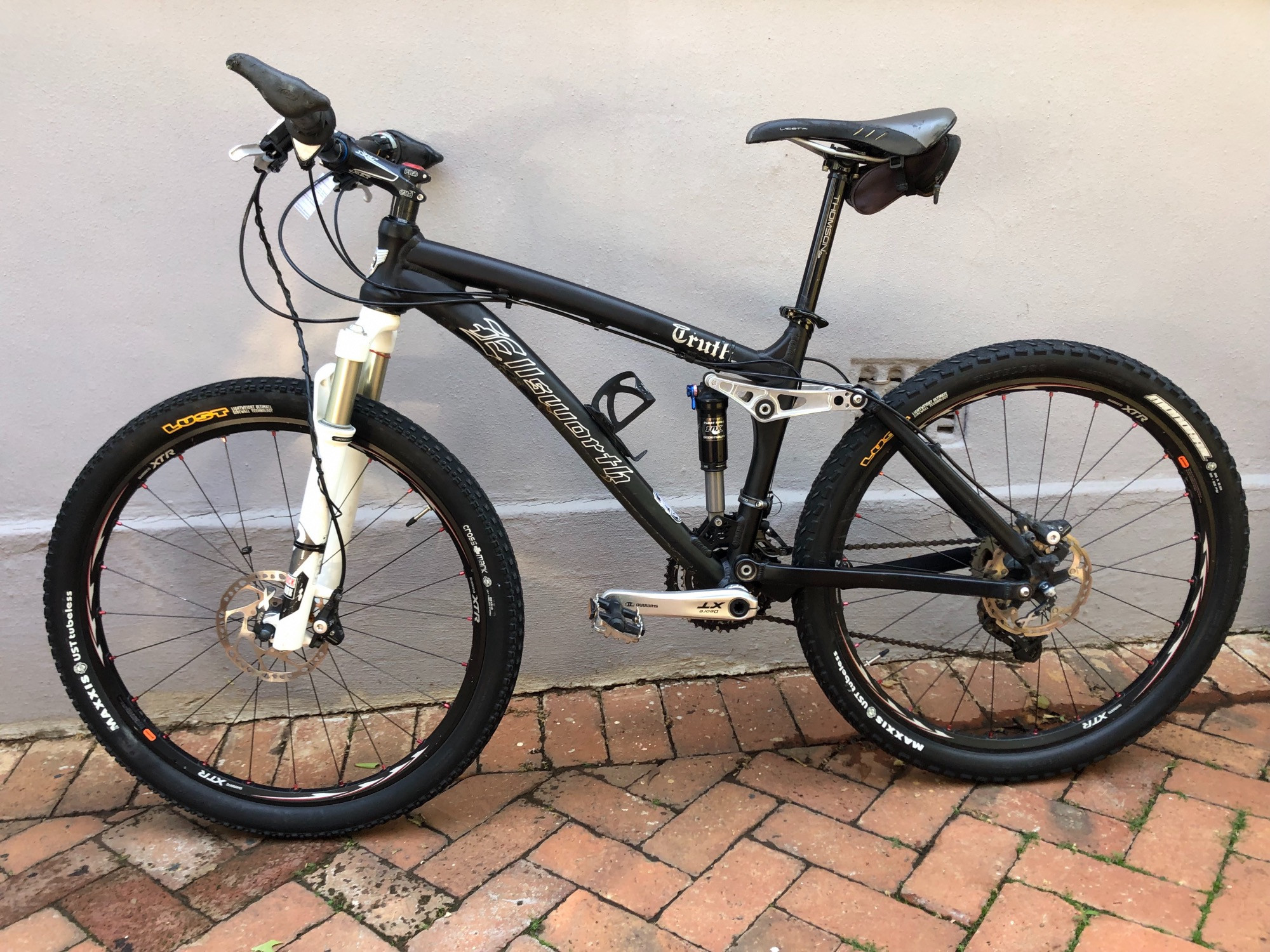 Ellsworth Truth Small Frame Dual Suspension | Dual Suspension Mountain ...