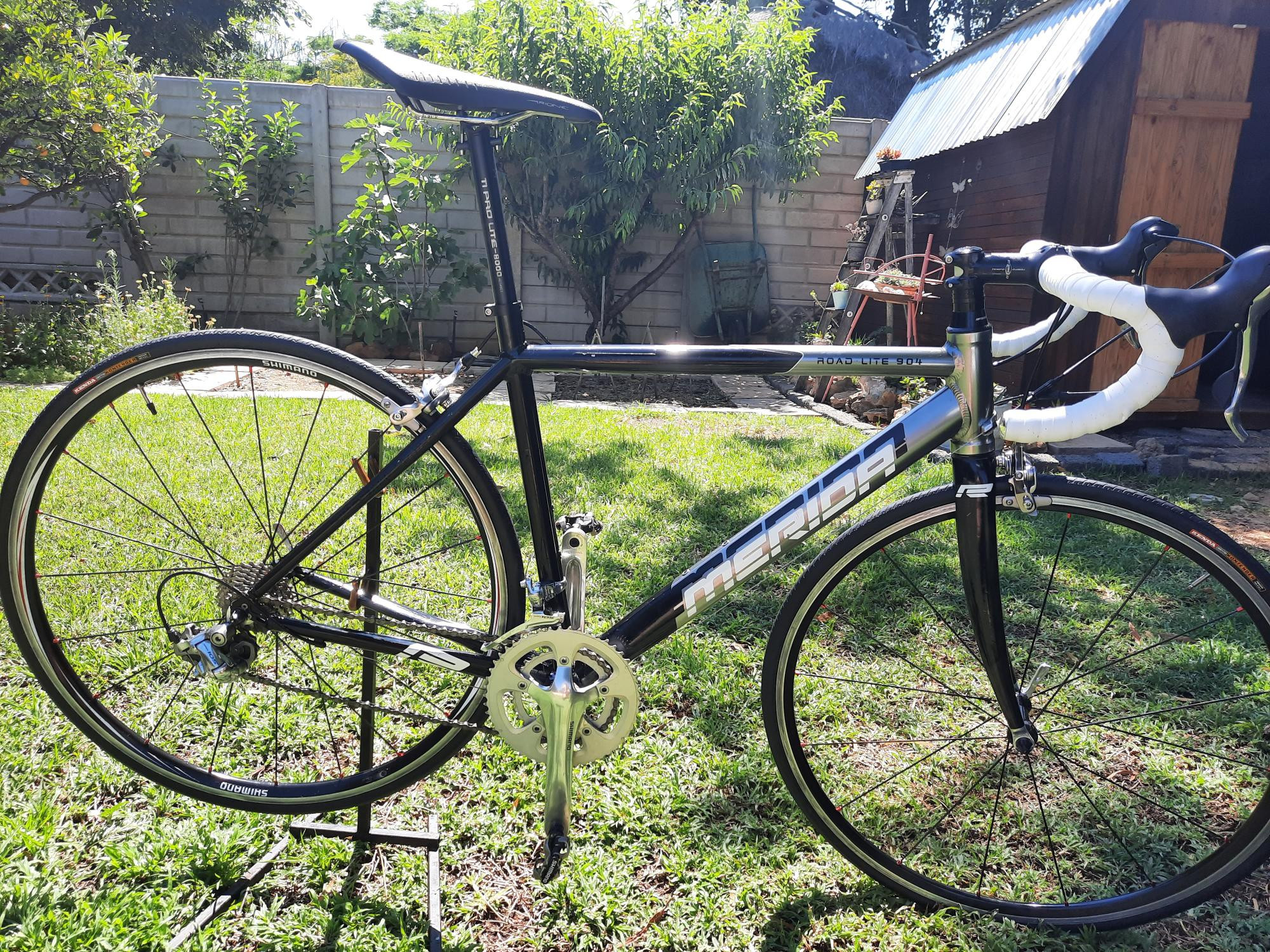 Merida 904 road bike with carbon fork | Road Bikes | Bike Hub