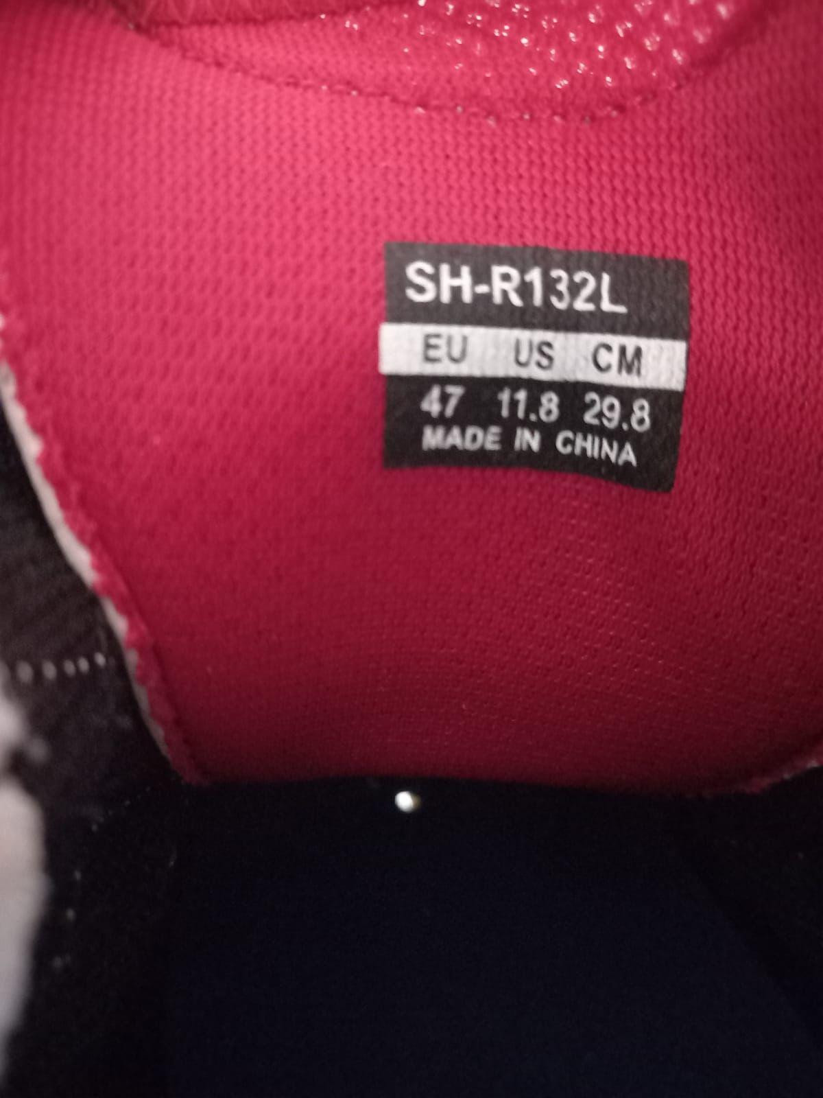 Shimano R132 Road Shoes | Shoes | Bike Hub