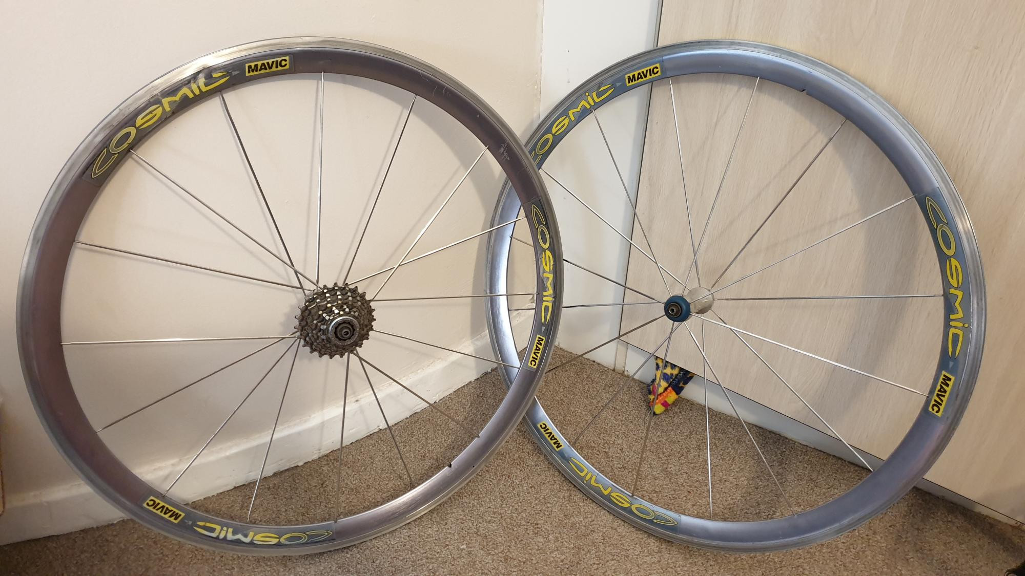 Mavic Cosmic deep section wheelset | Road Bike Wheels | Bike Hub