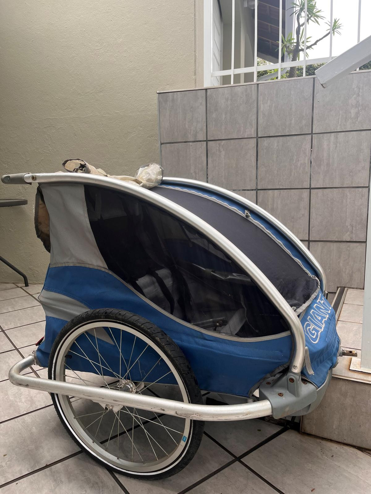Giant Kids cart | Kids Seats & Carriers | Bike Hub