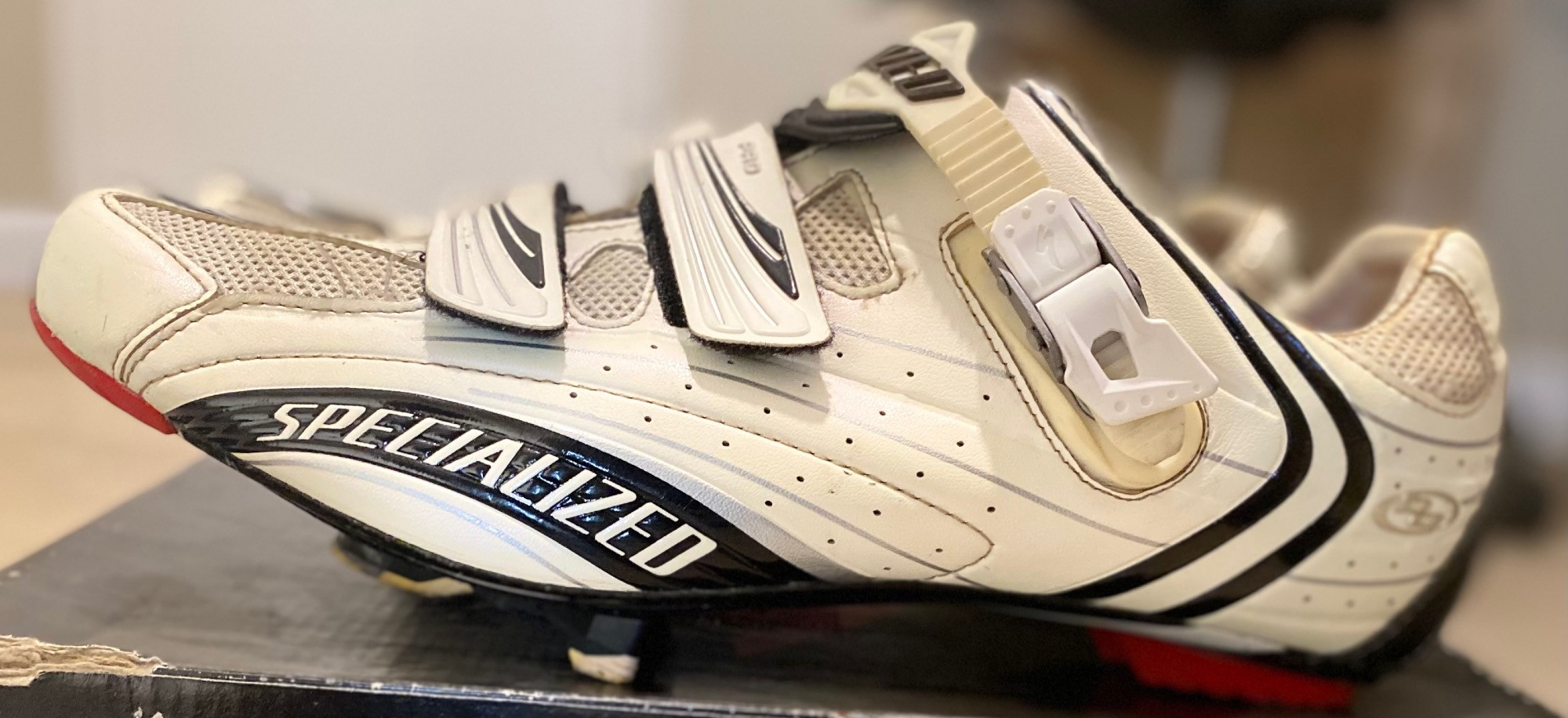 Specialized Pro Road Cycling shoes | Shoes | Bike Hub