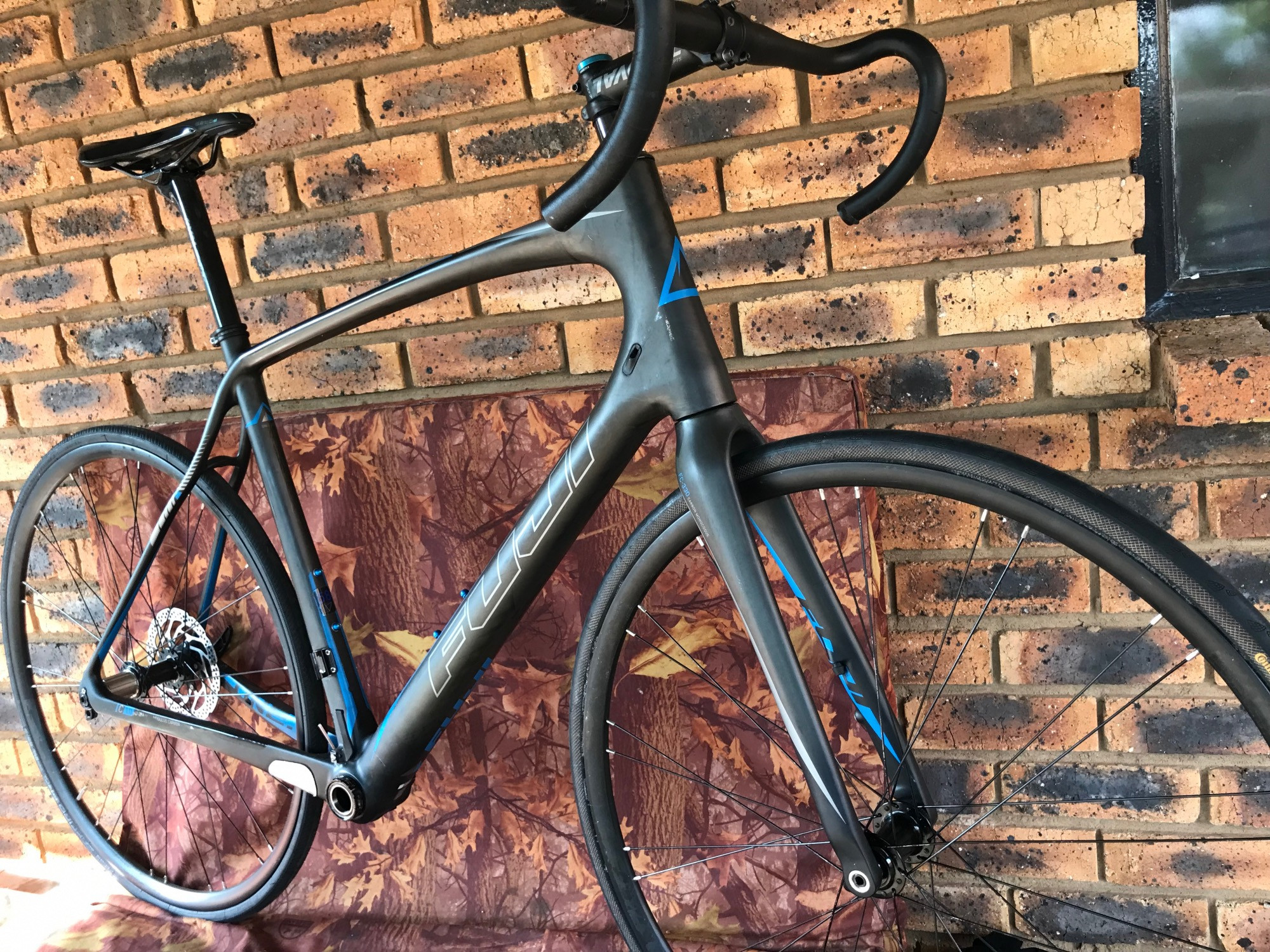 Fuji One.1 - 58cm - XL - disc - frame and wheels | Road Bikes | Bike Hub