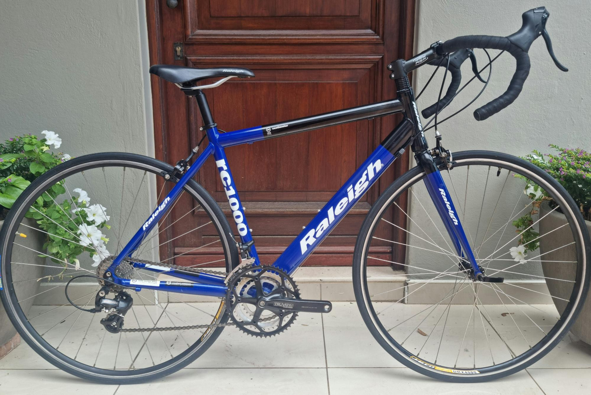 RALEIGH RC1000 (54cm) | Road Bikes | Bike Hub