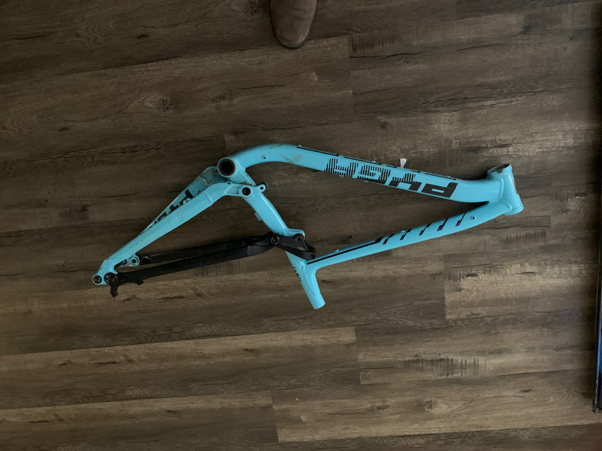 Pyga Frame | Dual Suspension Mountain Bike Frames | Bike Hub