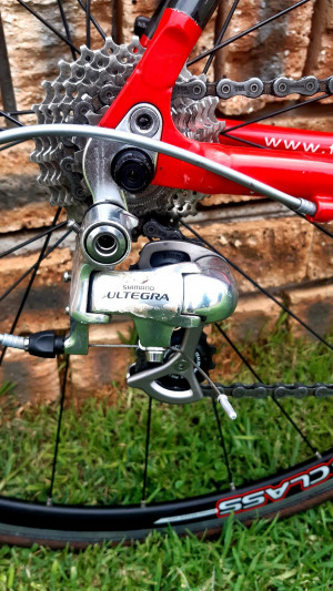 Fuji Roubaix Pro| Shimano 105 10-speed | Bike Hub