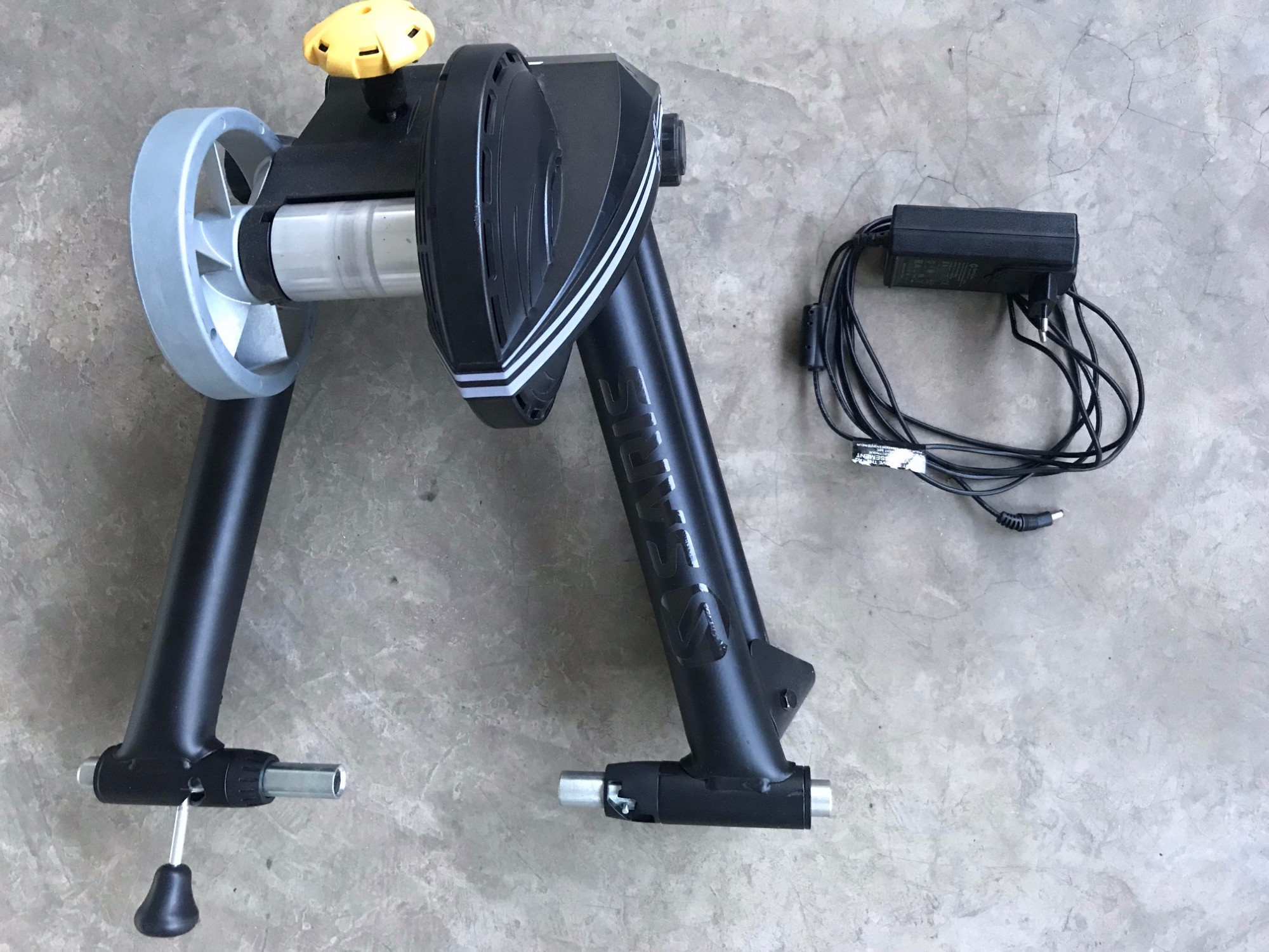 Saris M2 Smart Indoor Trainer | Indoor Trainers & Accessories | Bike Hub