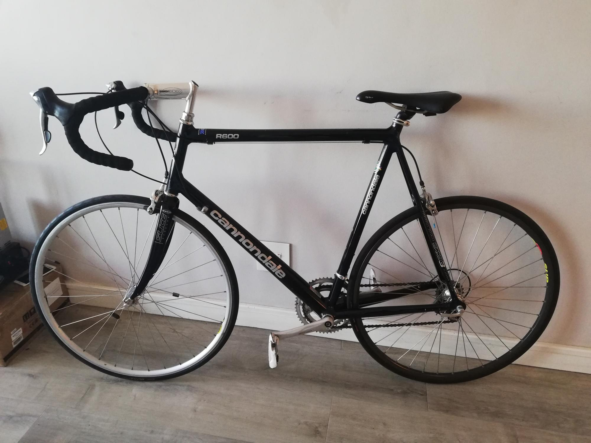 Cannondale R600 | Road Bikes | Bike Hub