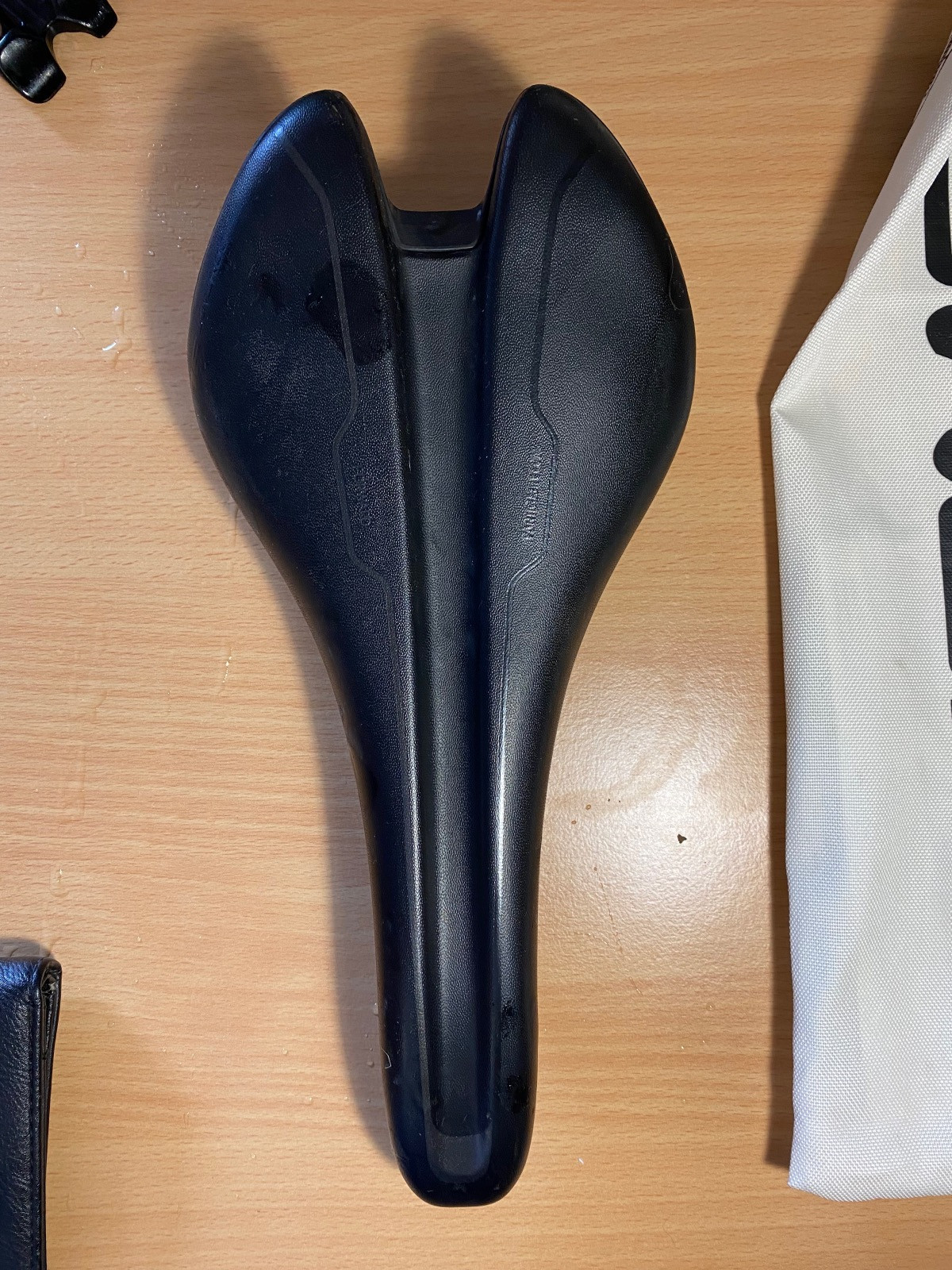 Giant Connect SL Saddle | Saddles | Bike Hub