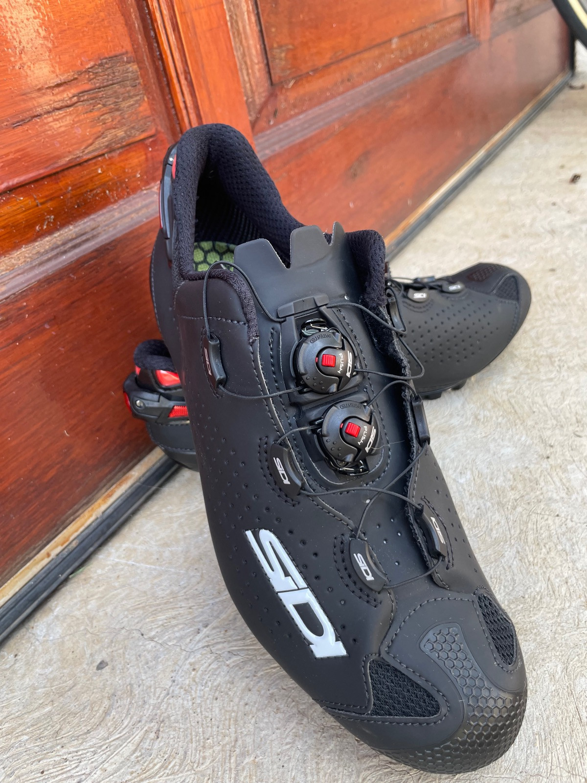 Sidi Black Tiger 2 | Shoes | Bike Hub