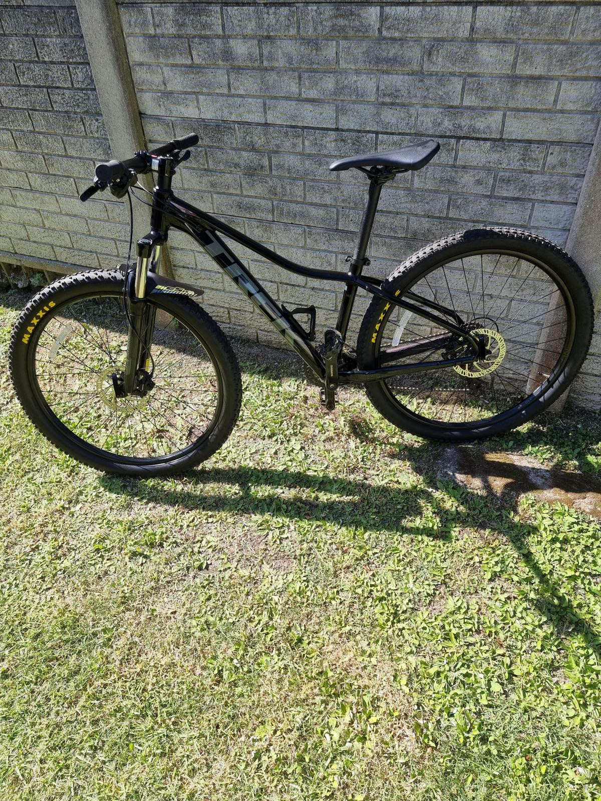 Trek Marlin 5 | Hardtail Mountain Bikes | Bike Hub