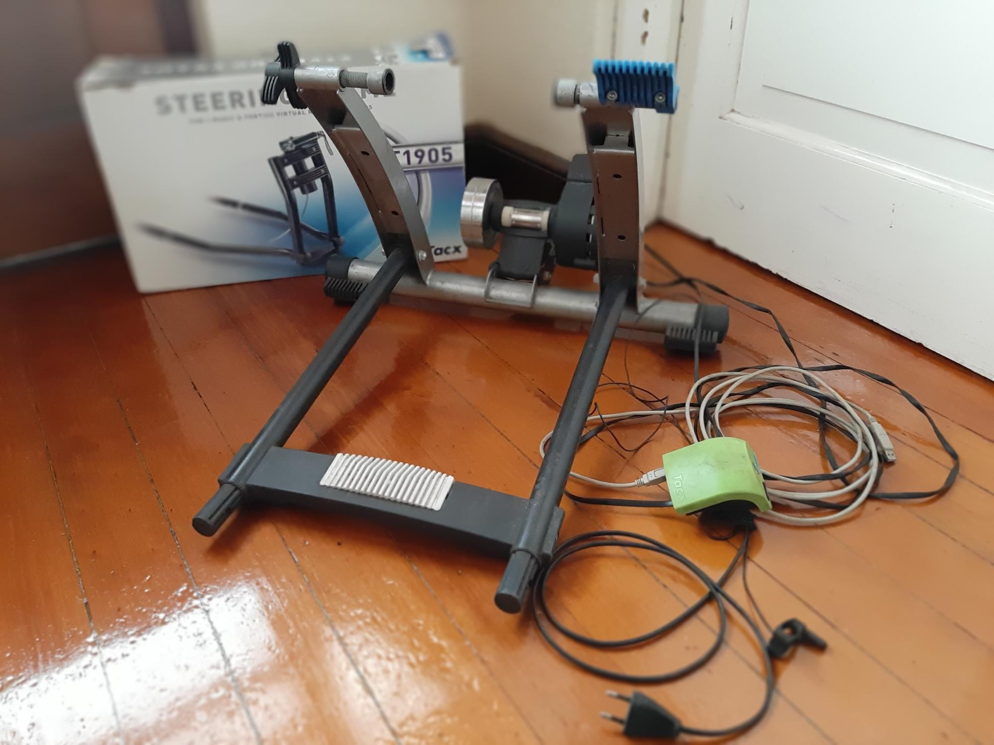 TACX i-Magic + Extras | Indoor Trainers & Accessories | Bike Hub