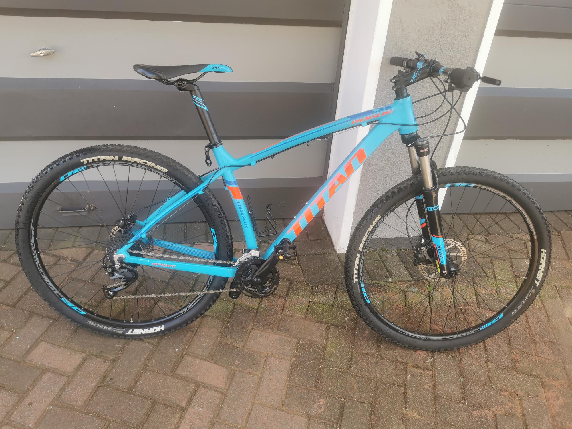 Titan Rogue Sport 29er | Hardtail Mountain Bikes | Bike Hub