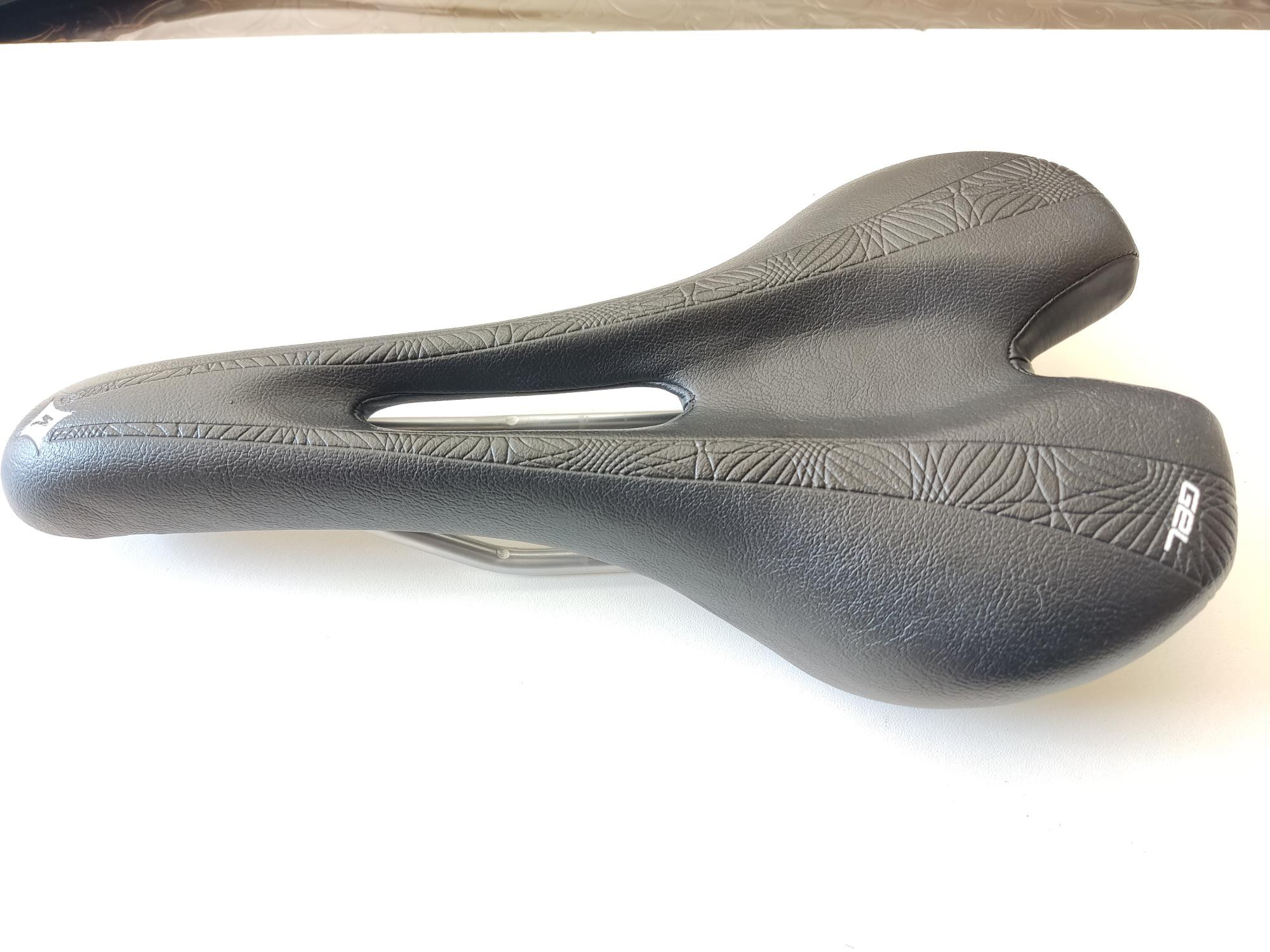 Specialized lithia saddle store