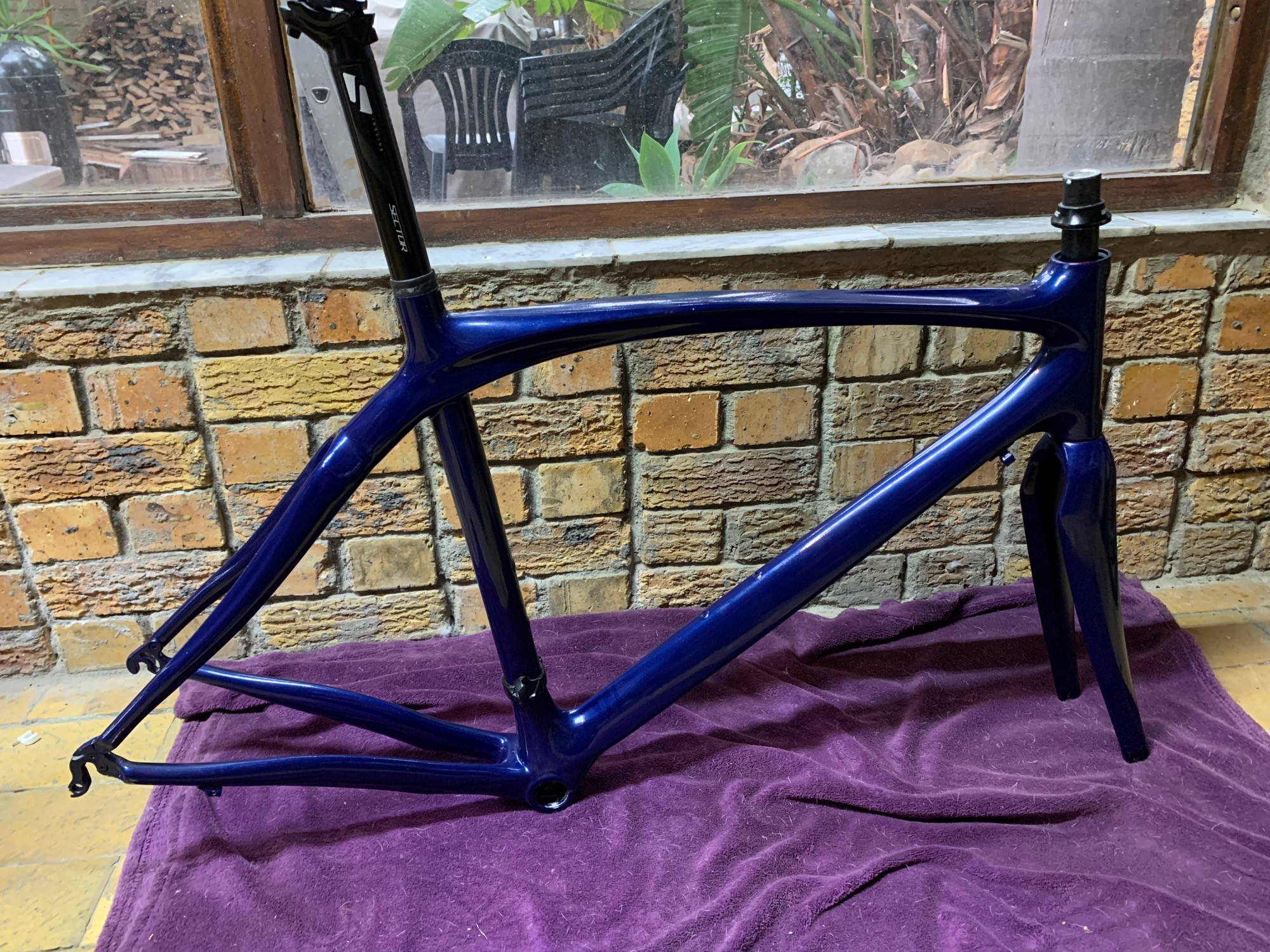 Carbon Frame | Road Bike Frames | Bike Hub
