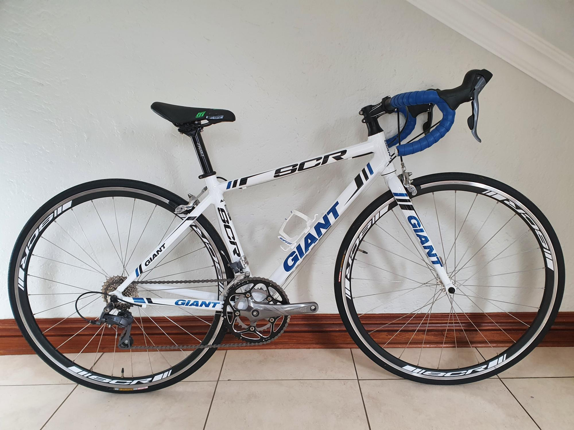 Giant SCR Road Bike | Road Bikes | Bike Hub
