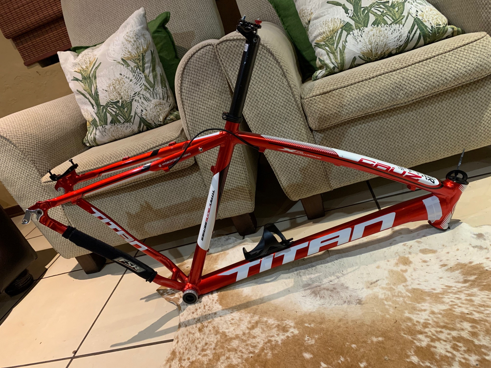 Titan Cruz 29er | Hardtail Mountain Bike Frames | Bike Hub