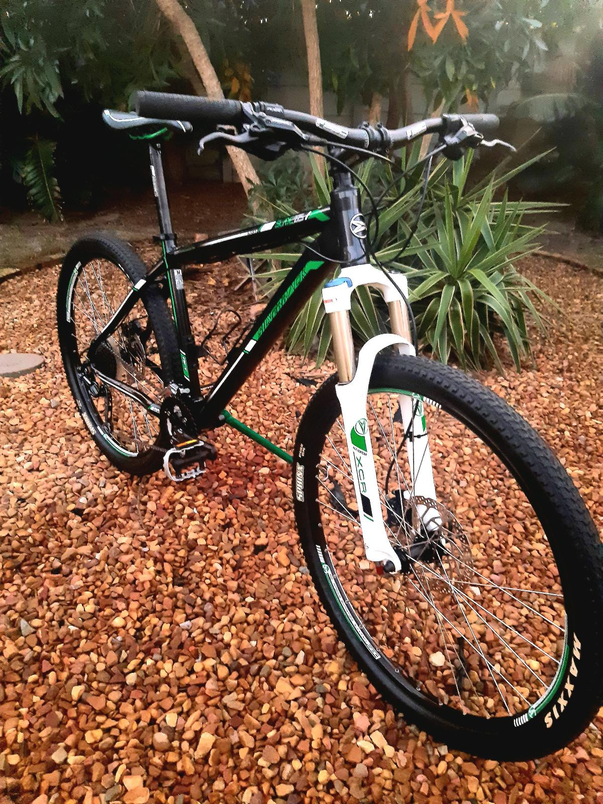 Silverback Slade 27.5 medium | Hardtail Mountain Bikes | Bike Hub