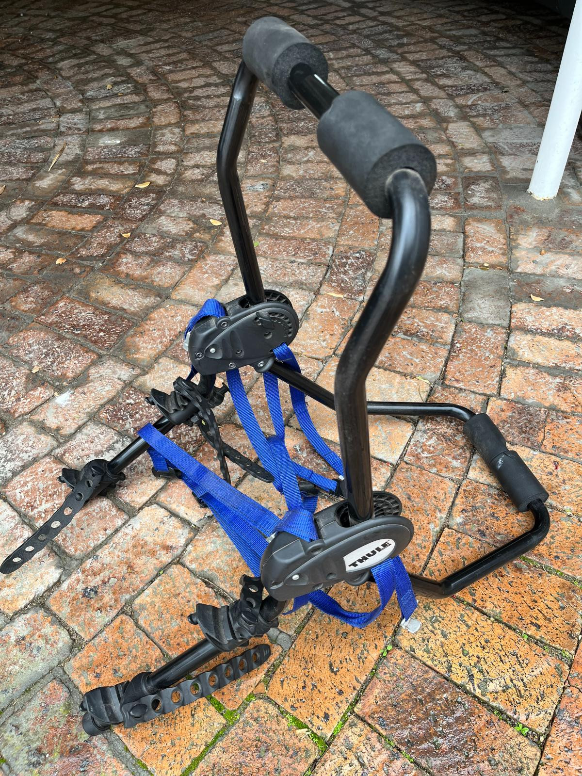 THULE PASSAGE 2 910XT REAR DOOR MOUNT CARRIER | Bike Hub