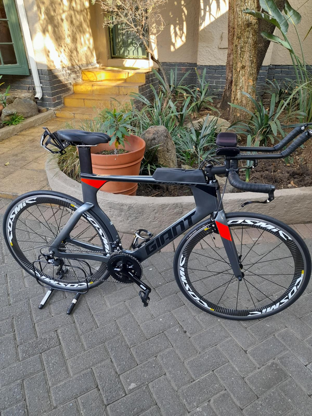 Giant TT Trinity | Triathlon & Time Trial Bikes | Bike Hub