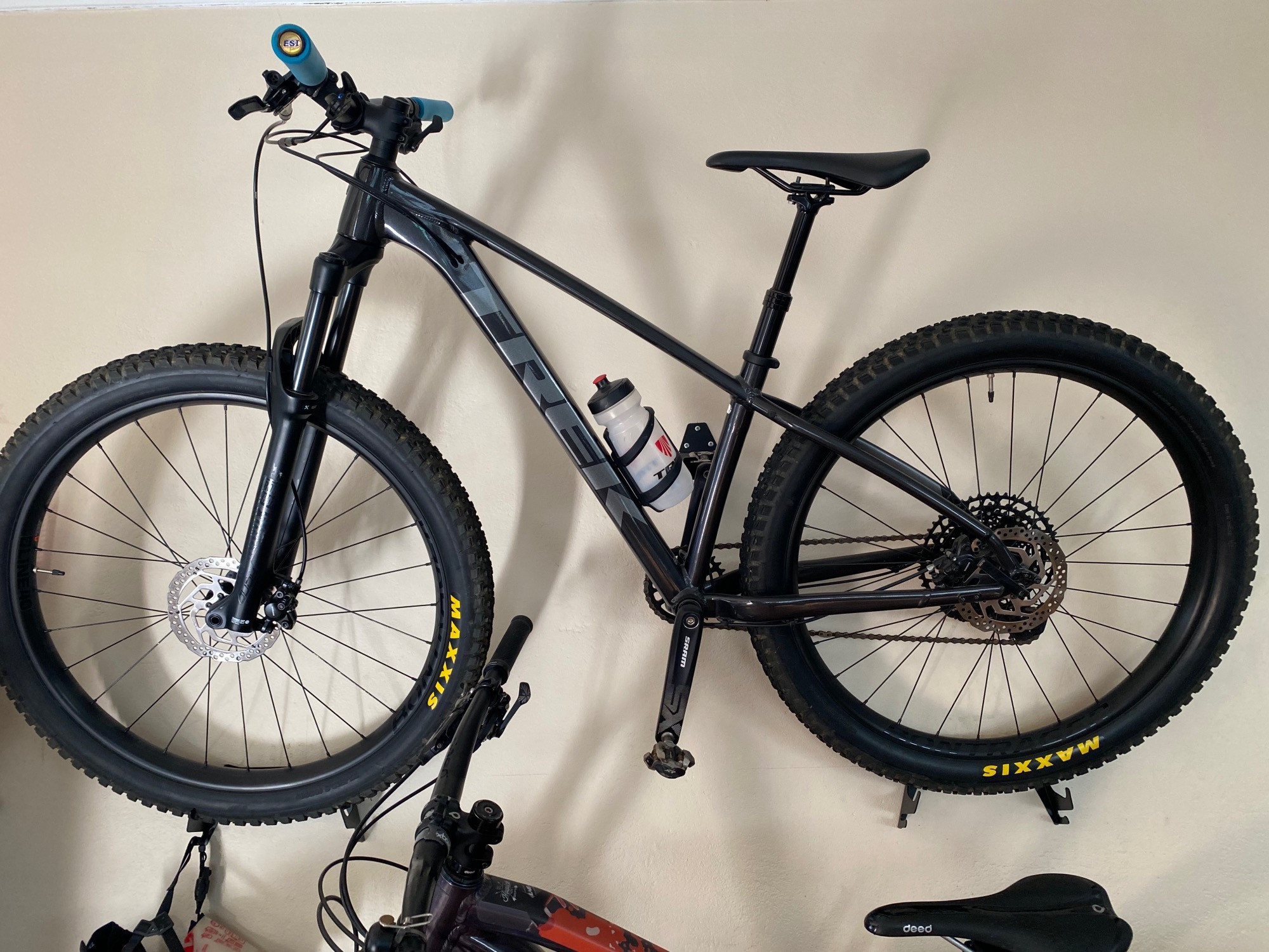 Trek Roscoe 7 - Small frame | Hardtail Mountain Bikes | Bike Hub