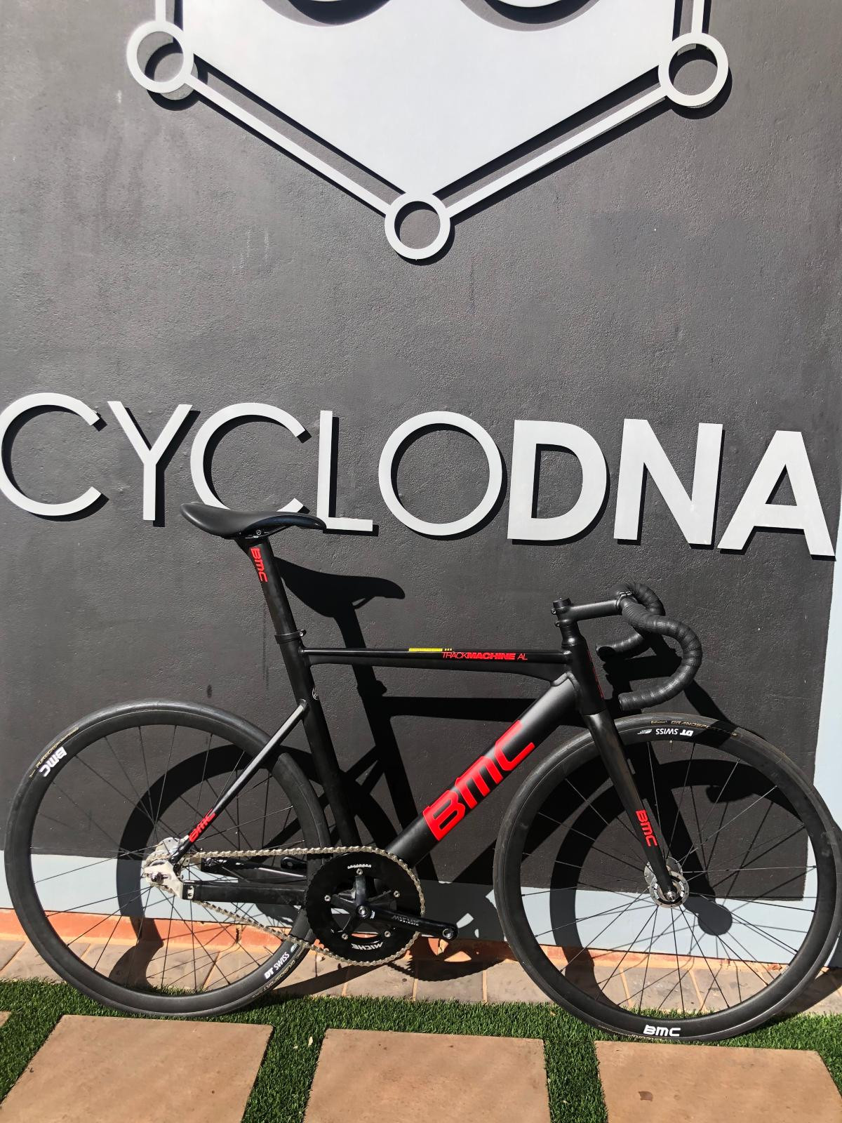 BMC Track Machine AL | Track Bikes | Bike Hub