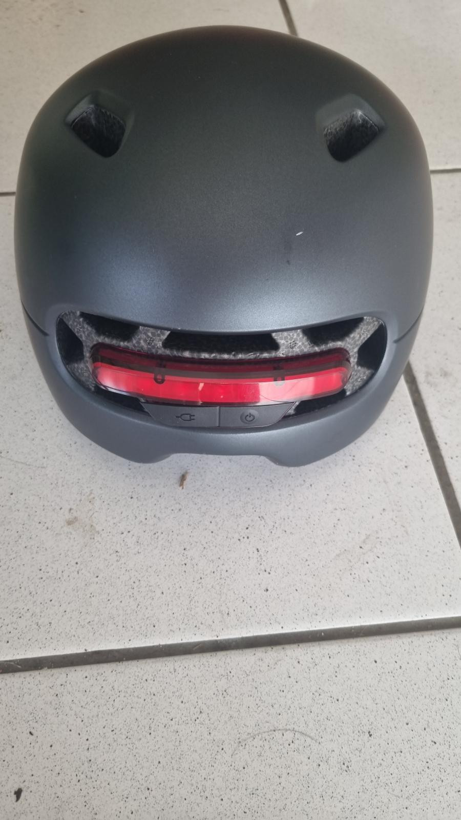 Smart4u Helmet with integrated rear LED | Helmets | Bike Hub