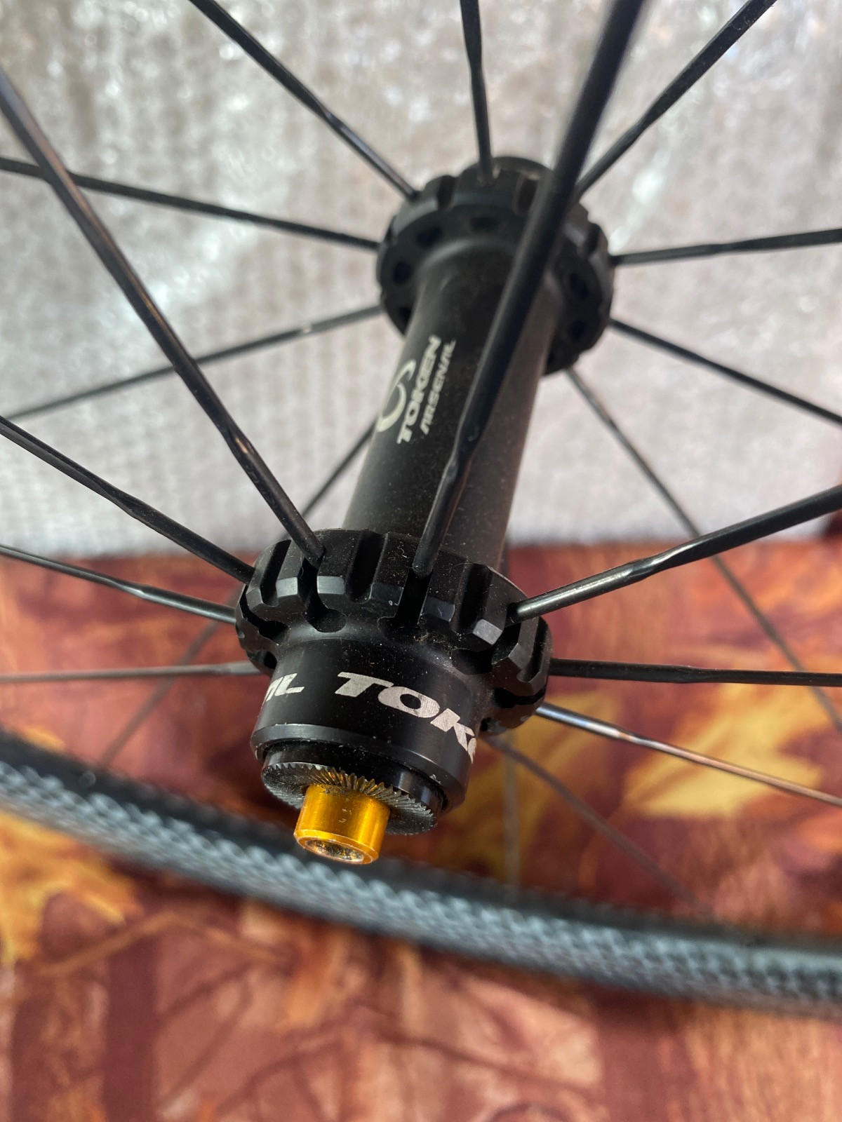 Token Front hub and spokes | Road Bike Hubs | Bike Hub
