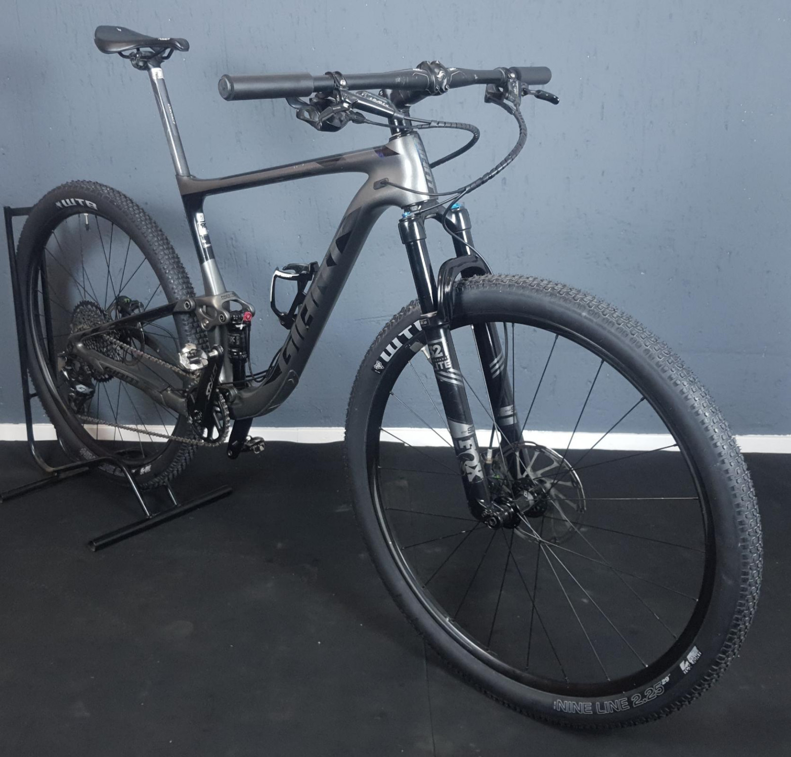 Giant Anthem Andvanced Pro 1 - 11.3kg | Dual Suspension Mountain Bikes ...