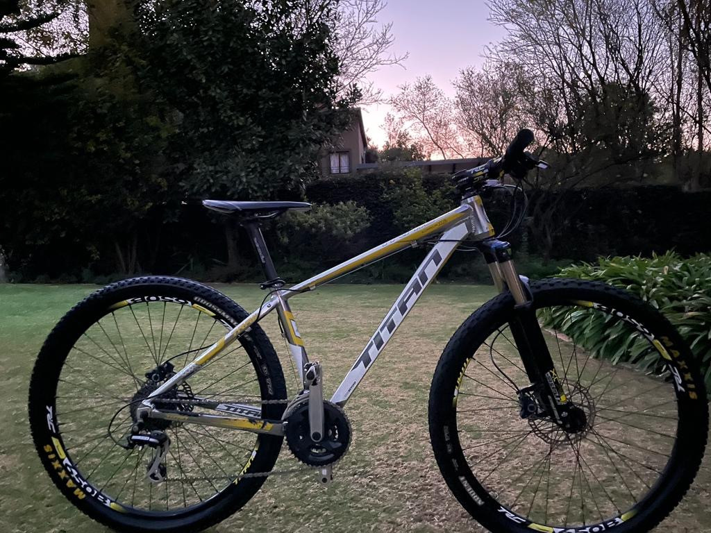 Titan Trail 650B | Hardtail Mountain Bikes | Bike Hub