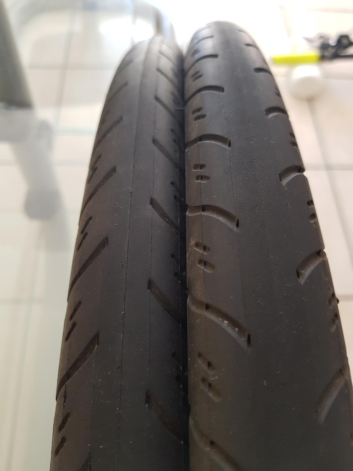 CST 29x1.4 slicks x2 | Road Bike Tyres | Bike Hub