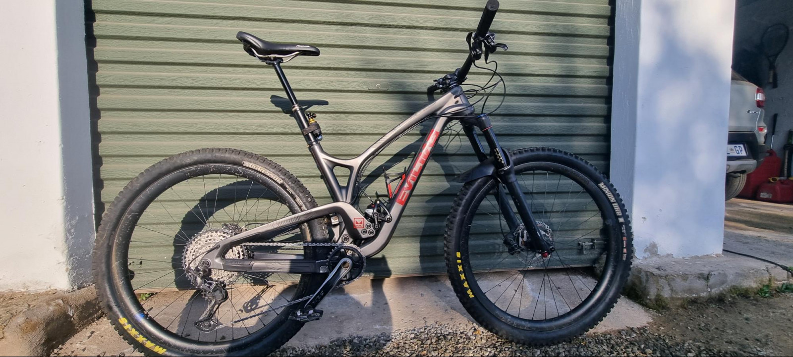 Evil following | Dual Suspension Mountain Bikes | Bike Hub