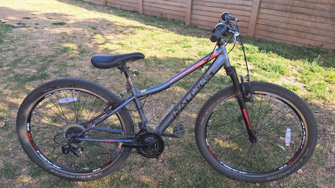 Raleigh 26" | Hardtail Mountain Bikes | Bike Hub