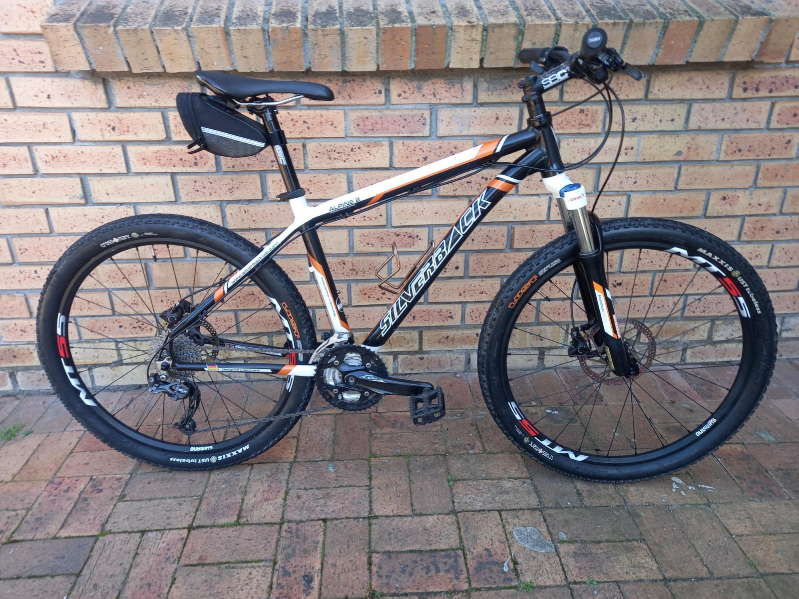 SILVERBACK ALPINE 2 (MEDIUM) | Hardtail Mountain Bikes | Bike Hub