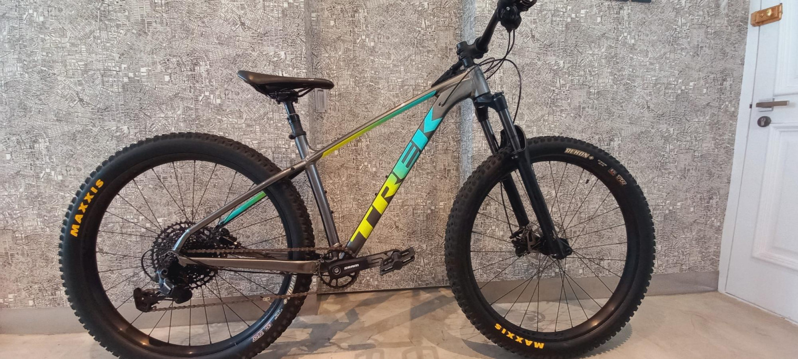 TREK ROSCOE 7 2020 Women | Hardtail Mountain Bikes | Bike Hub