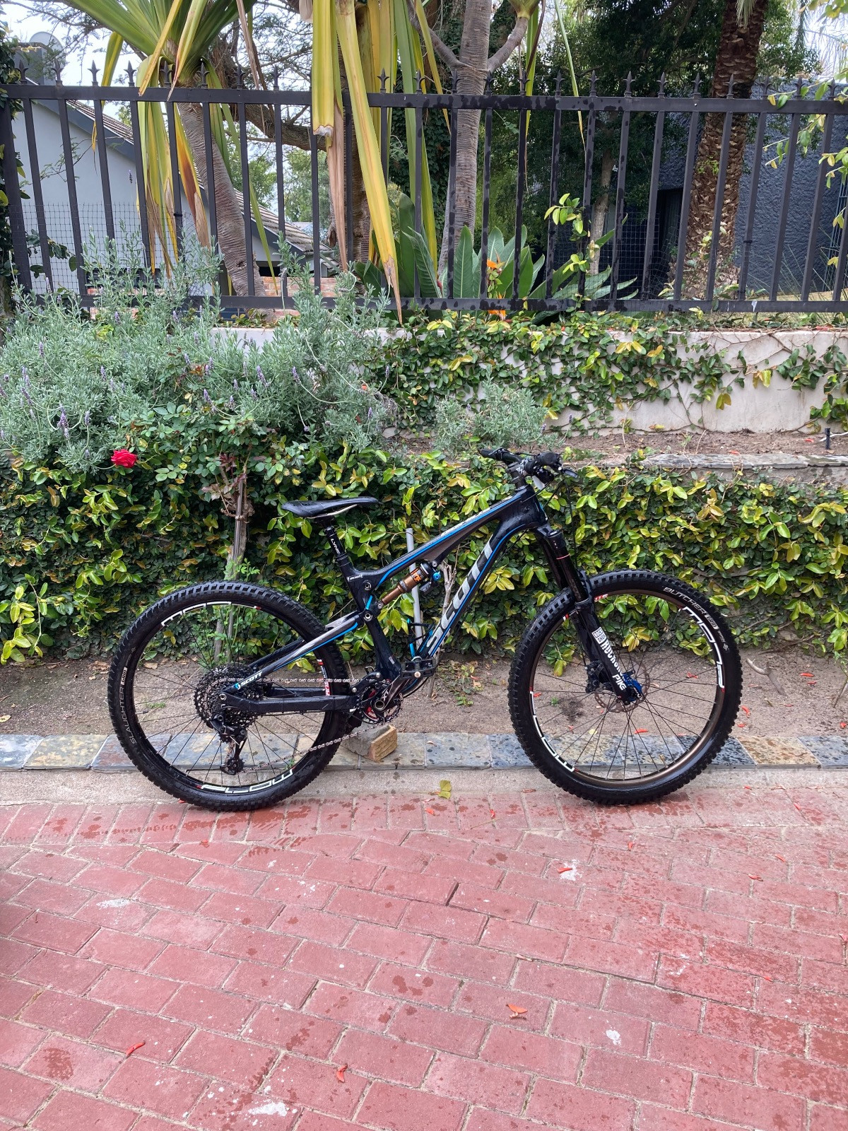 (Custom) Scott Genius 710 | Dual Suspension Mountain Bikes | Bike Hub