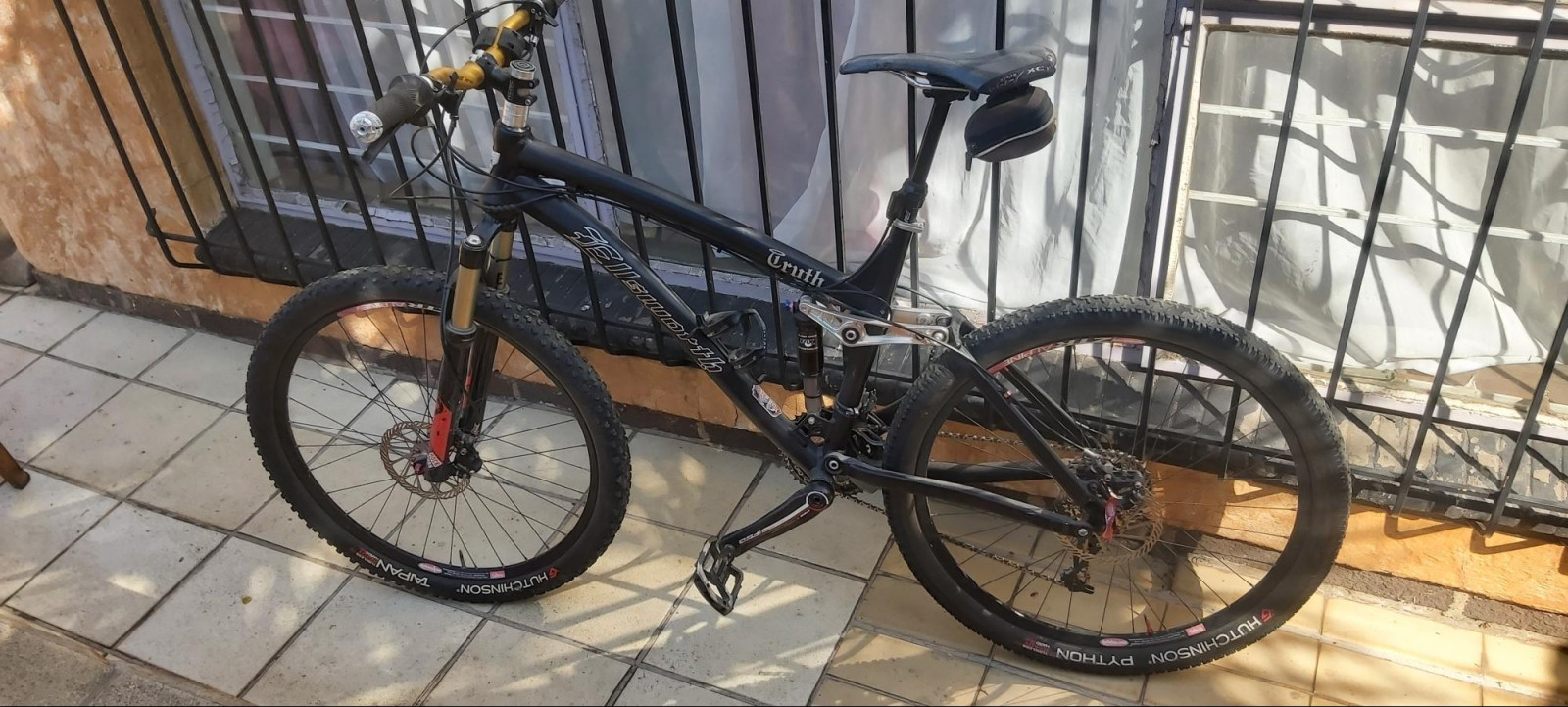 Ellsworth Truth sst.2 | Dual Suspension Mountain Bikes | Bike Hub